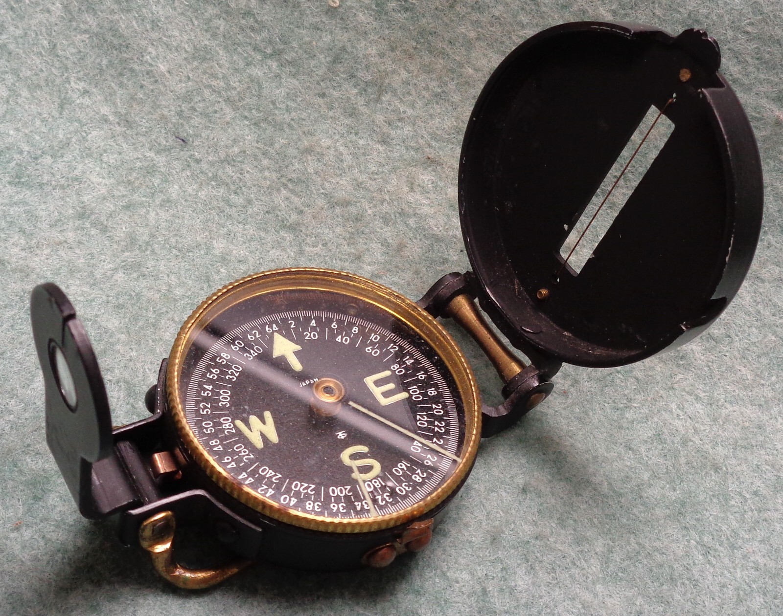 US ARMY ENGINEERS COMPASS Fully functional. Original Issue, read ...