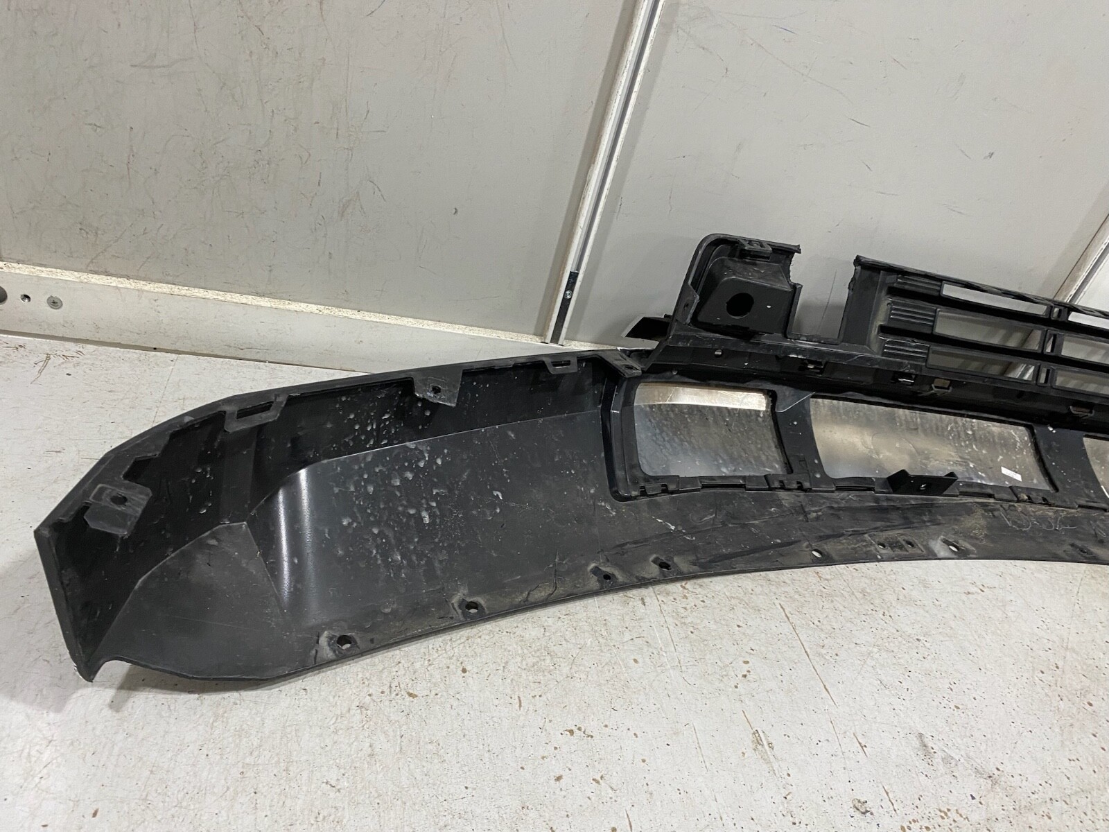 2021 2022 GMC YUKON DENALI FRONT LOWER BUMPER COVER 84861004 OEM | eBay