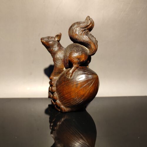 vintage carved wooden squirrel figurine decoration wood statue Boxwood ...