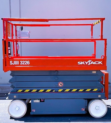 2020 SKYJACK SJIII3226 SCISSORLIFT/32 FEET WORKING HEIGHT/SCISSOR LIFT ...