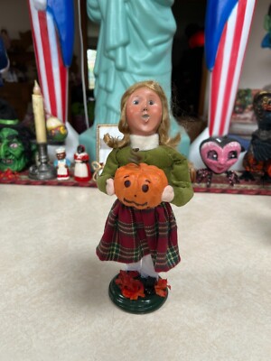 2013 Byers Choice Halloween Girl Caroler with Pumpkin - Excellent! | eBay