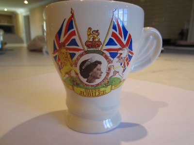 Vintage Ovaltine Malt Mug - Silver Jubilee Queen Elizabeth II ...