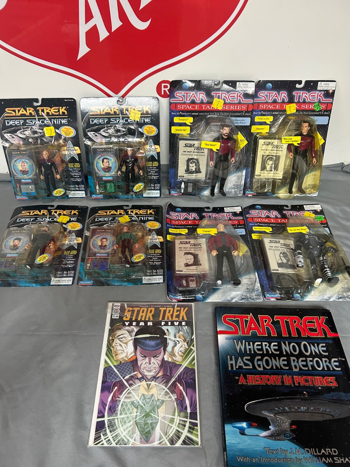 Star Trek Action Figure Lot of 8 Sealed In Original Packaging with 2 ...