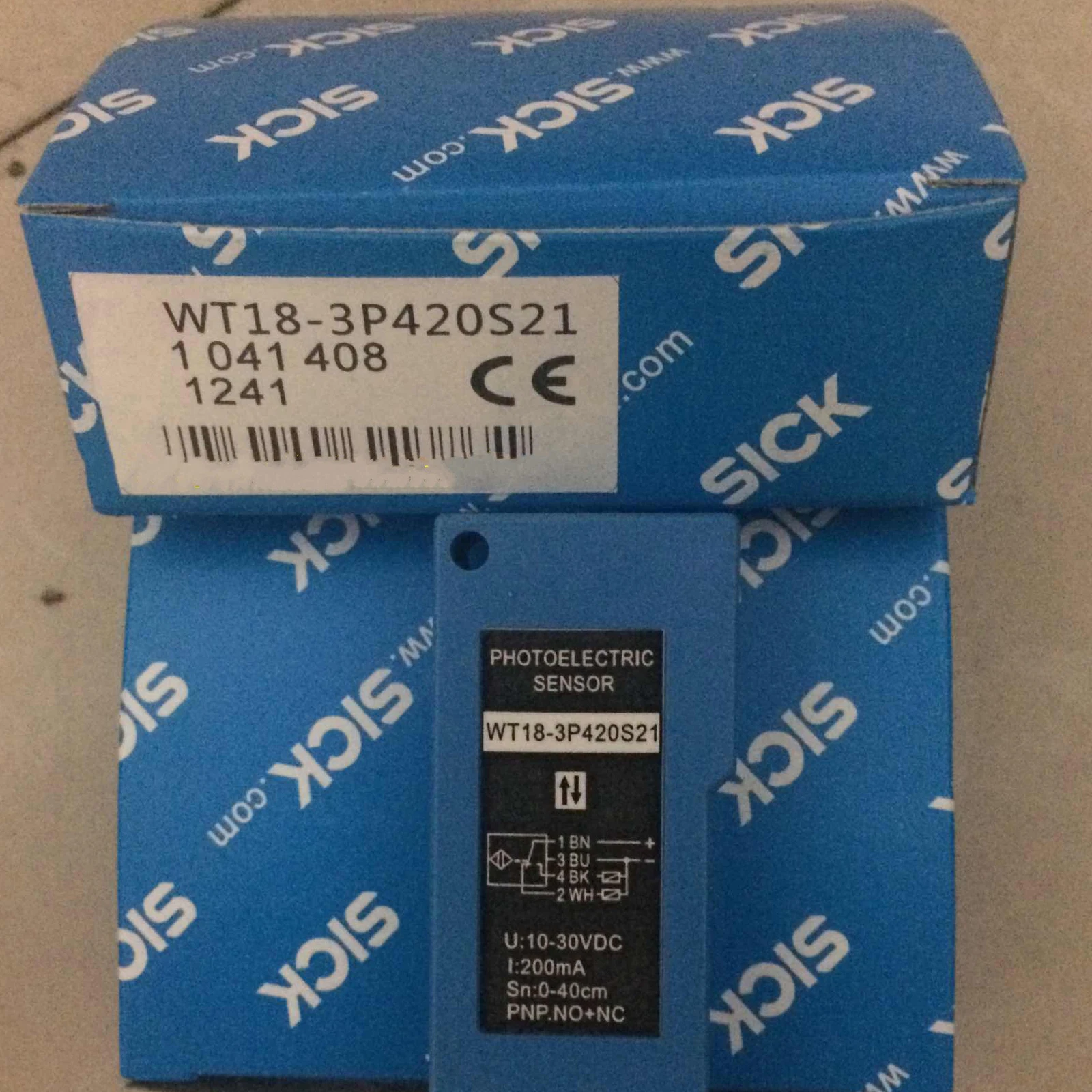 1PC Sick WT18-3P420S21 SPhotoelectric Switch Sensor WT183P420S21 New In ...