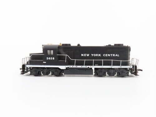 HO Scale NYC New York Central GP20 Diesel Locomotive #5628 UNPOWERED | eBay
