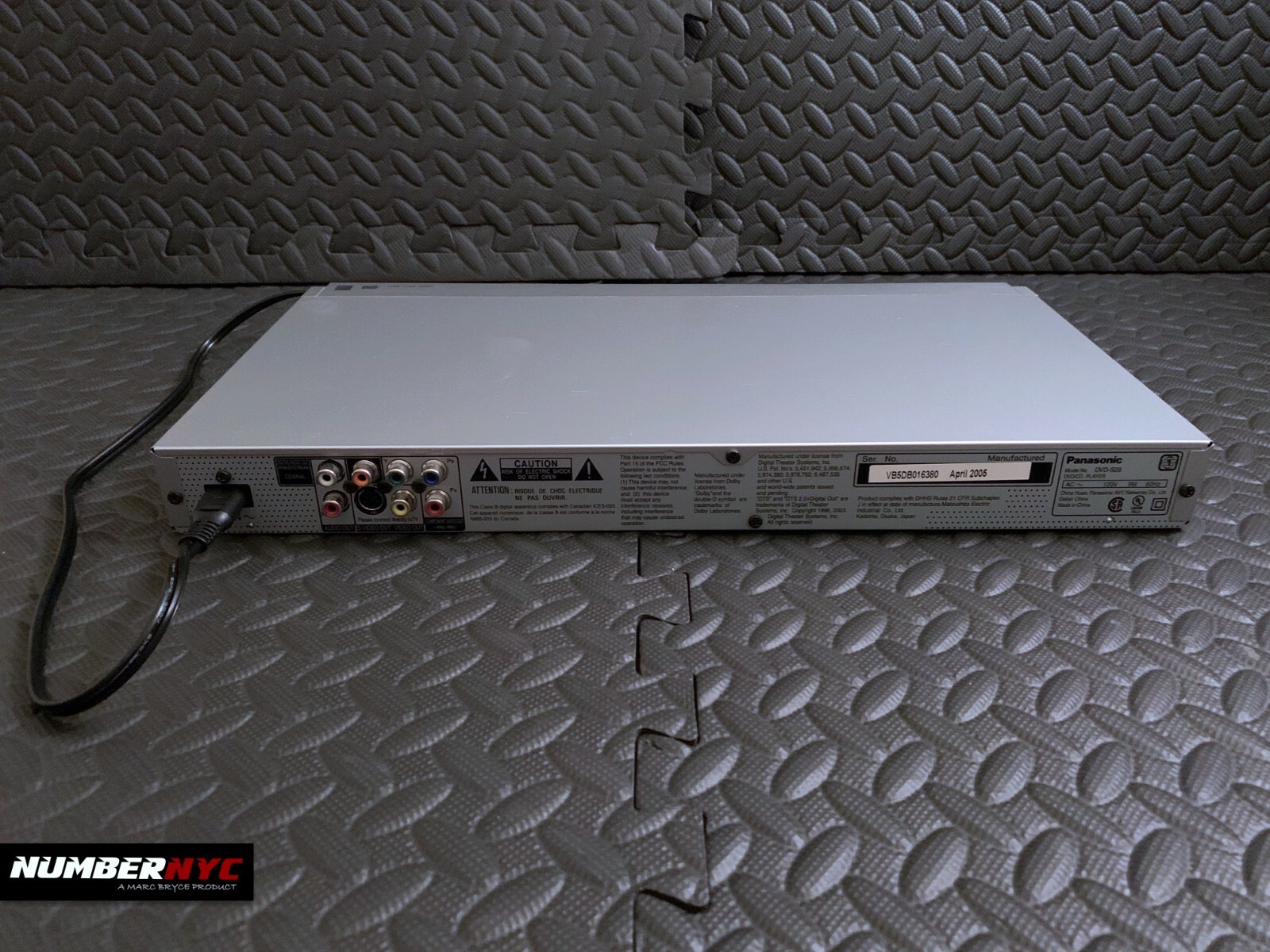 Panasonic DVD-S29 Advanced Progressive Scan DVD/CD Player SILVER WMA ...