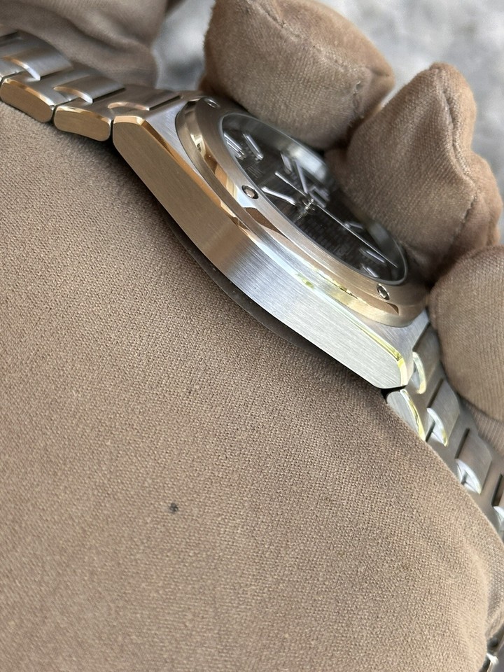 IWC Ingenieur Men's Black Dial Watch IW328901 Automatic 40mm Steel Case ...