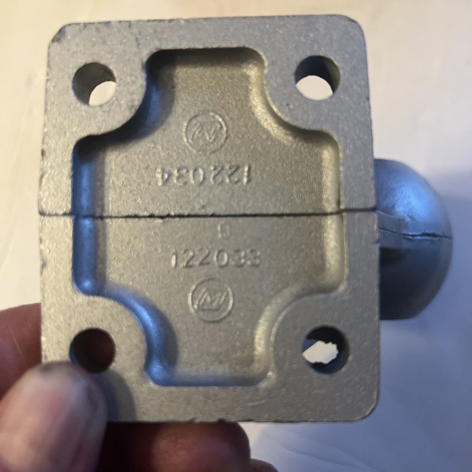 OMC 122033, 122034, 122035 Transom Bracket With Bushing OMC17 | eBay