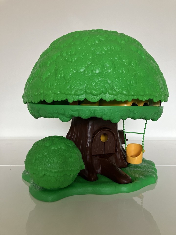 Vintage 1970s Palitoy Pop Up Tree House A complete set except for the ...