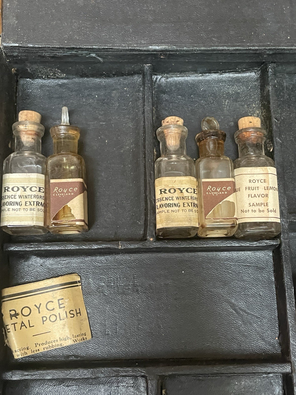 Vintage Abner Royce Company Cleveland Salesman Sample Kit With Bottle ...