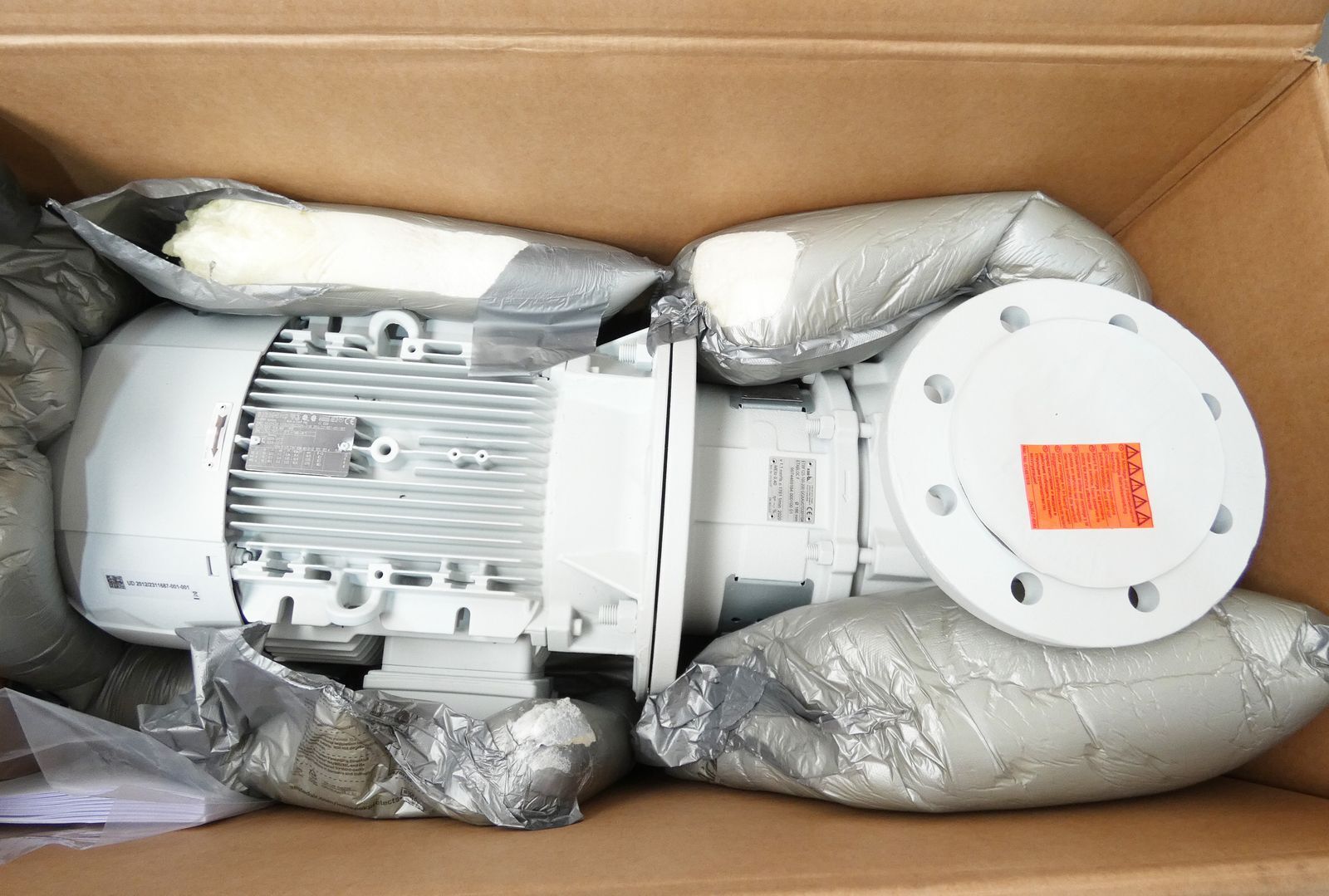 KSB ETABLOC F ETBF125-100-200 GGXAV07D301104 11kW 1781rpm Ø 186mm ...