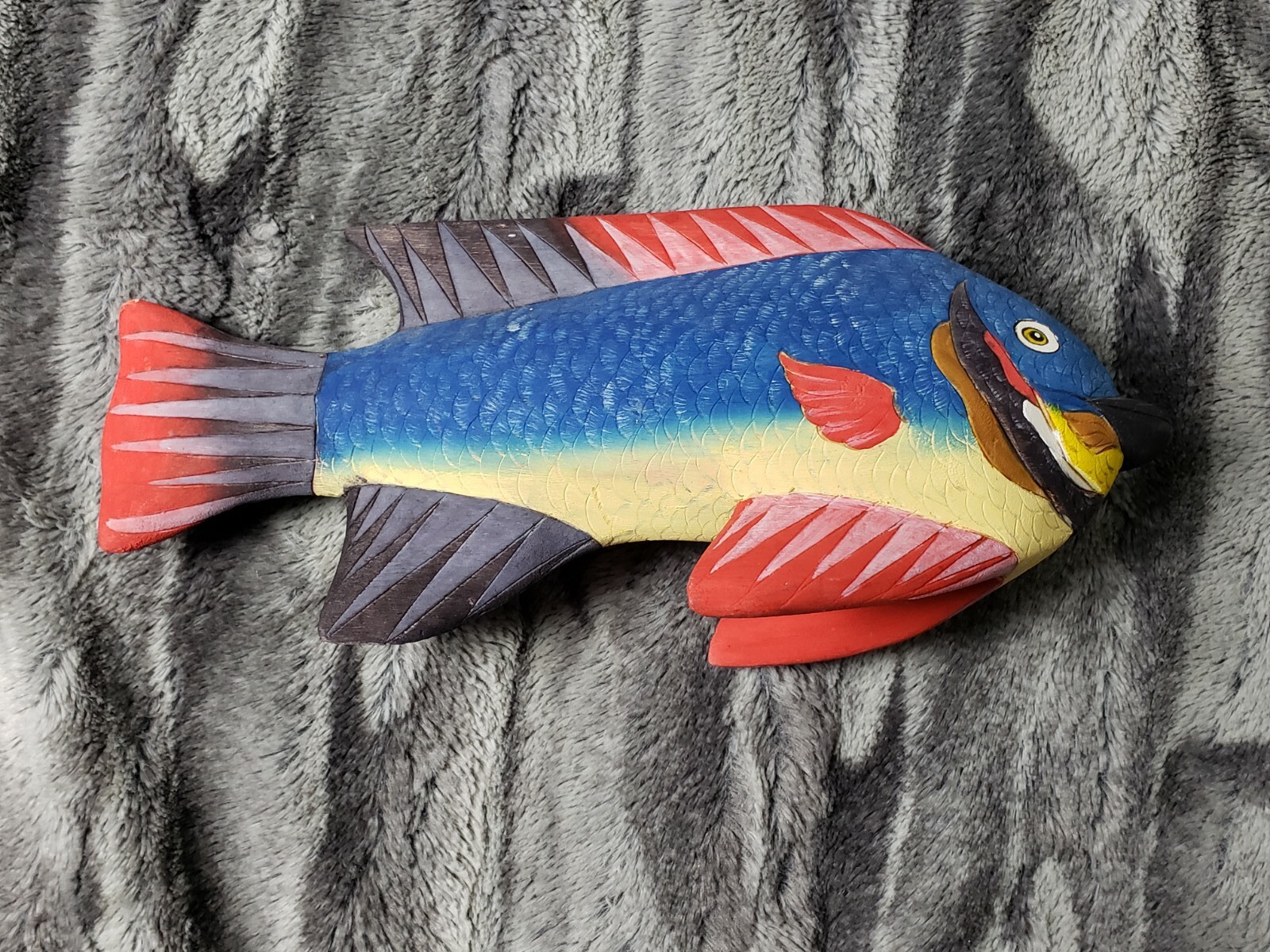 Fish Figurine Wood Sculpture Nautical Sea Life Decor Multicolored Home ...