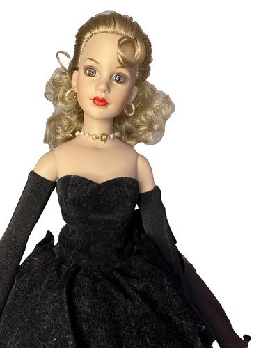 Robert Tonner Kitty Collier Collectible Doll, Complete set with outfit ...