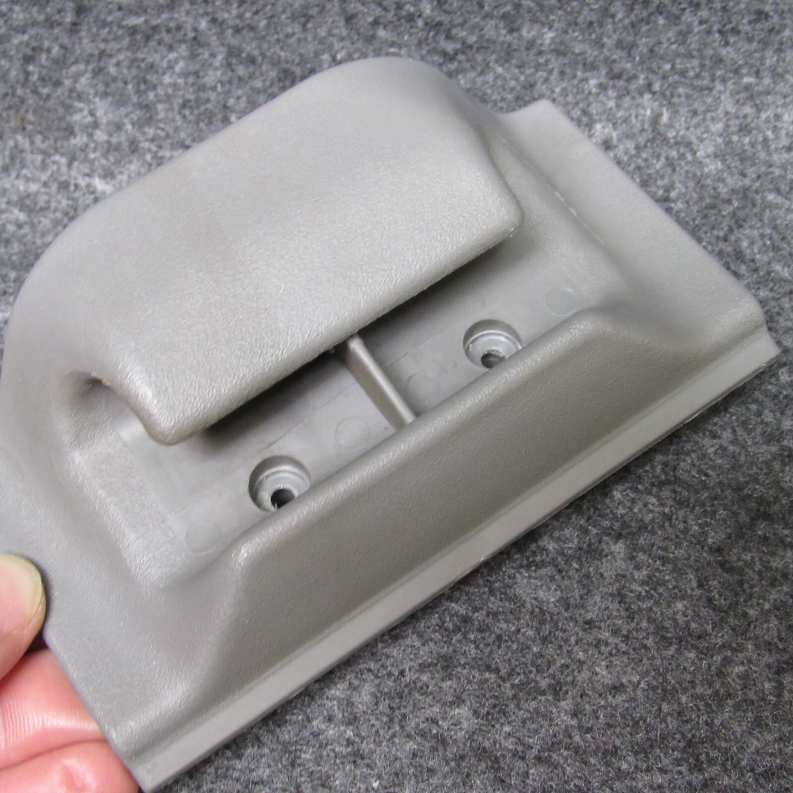 1985-1989 Lincoln Town Car Sun Visor Retainer Clip Gray E0VB-5404132 ...