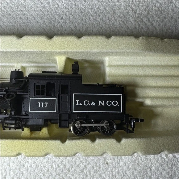AHM Heisler L.C. & N. Co. 5168-06 HO Scale Steam Locomotive Train (New ...
