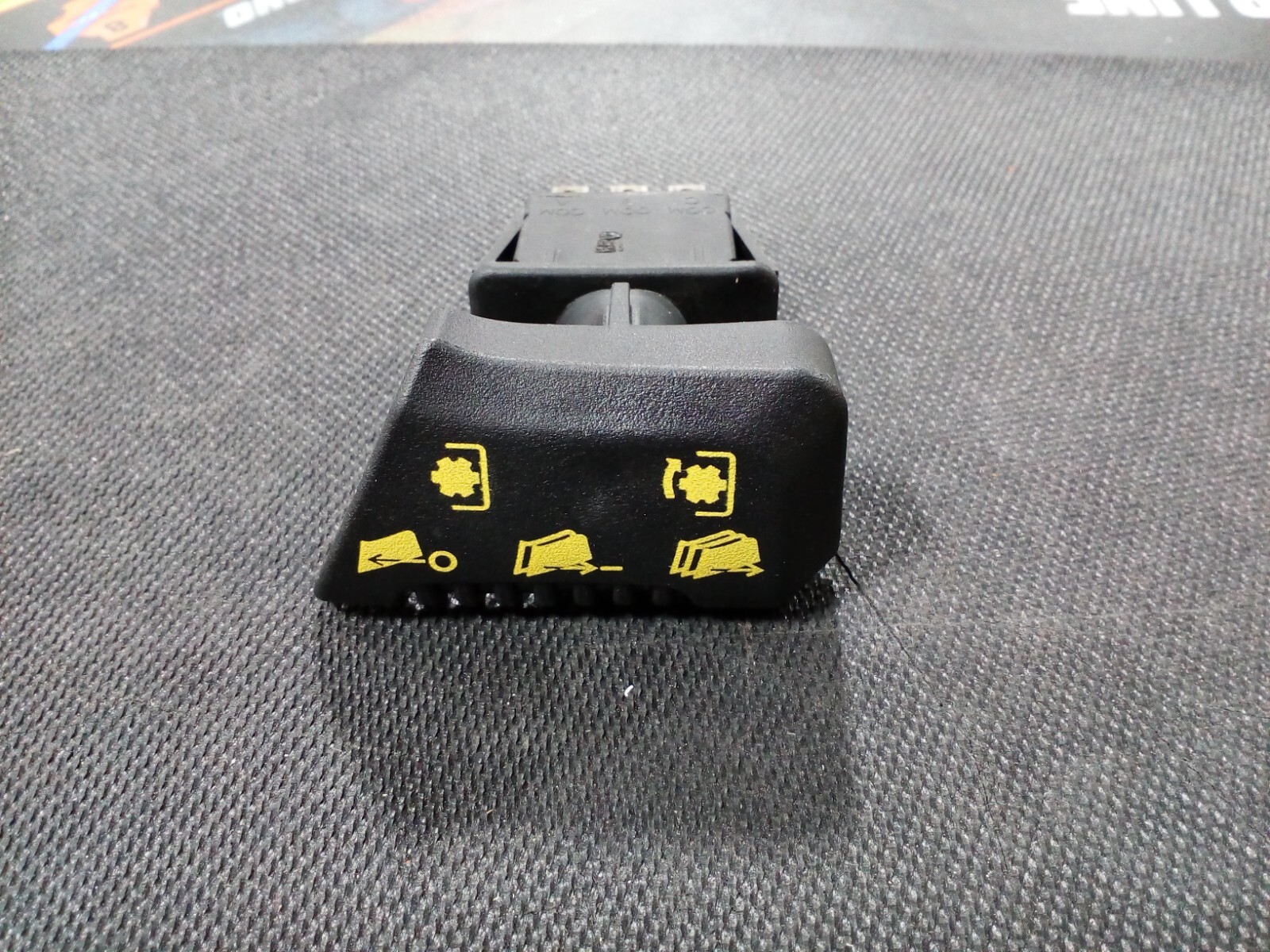 John Deere Electric PTO Switch for X300 and X500 Series Mowers ...