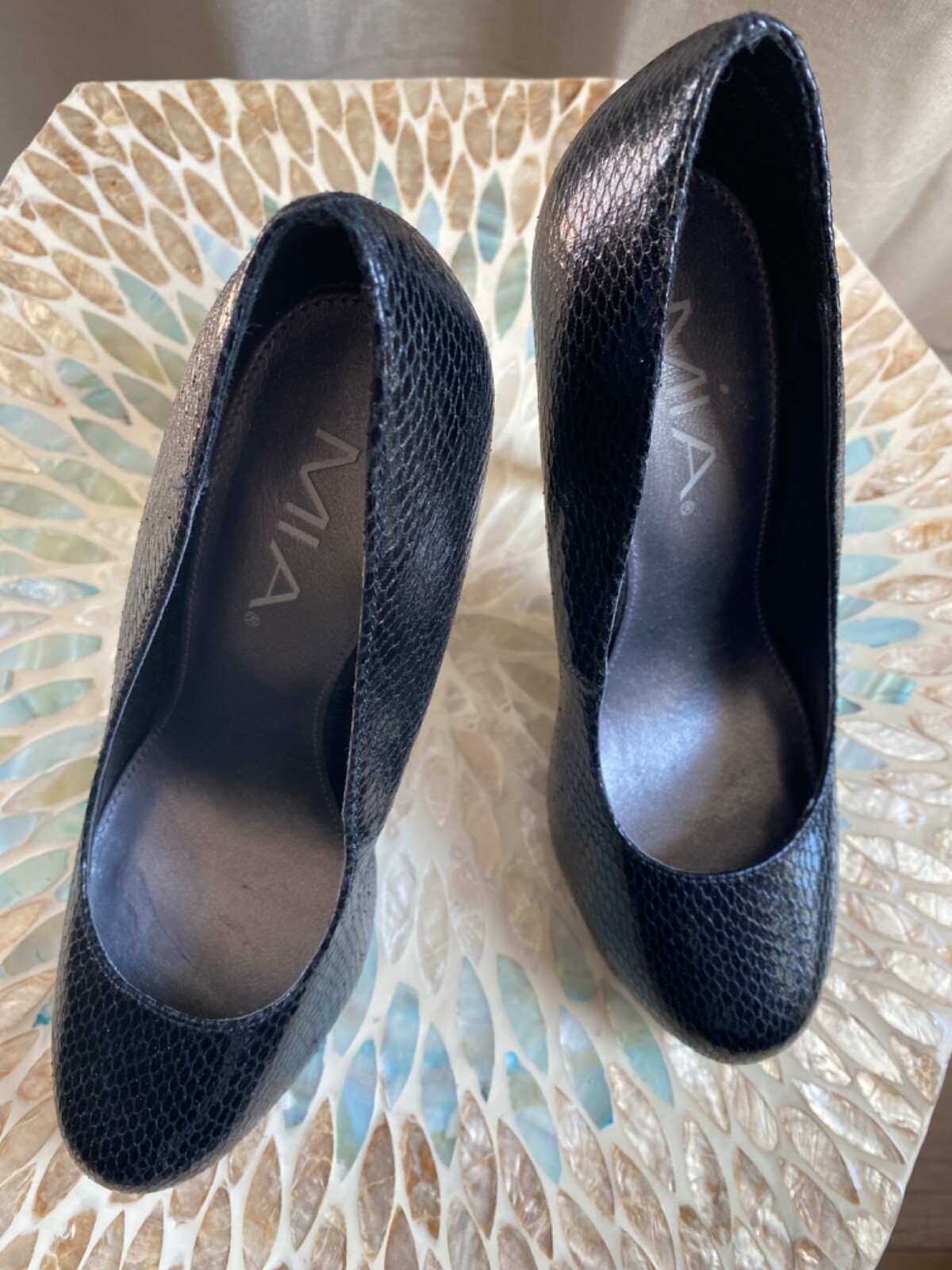 Black Mia pumps, heels. snake skin pattern, size 6.5 … - Gem