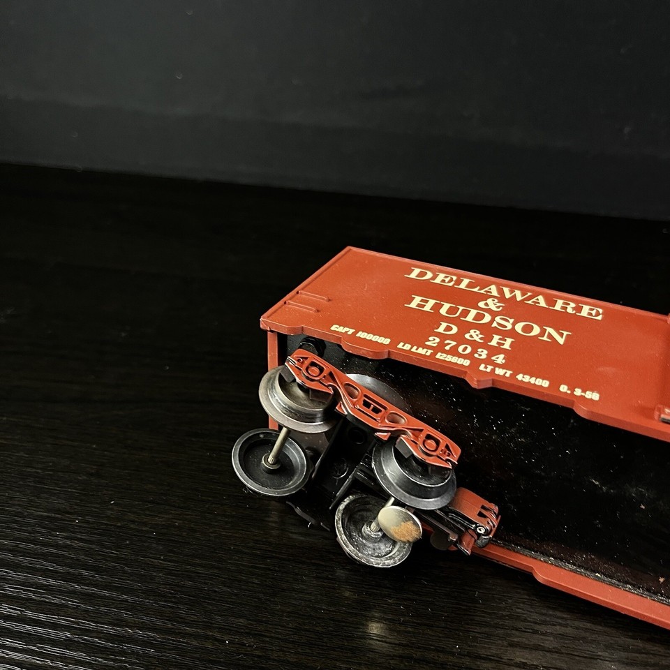 Kusan KRIS MODEL TRAINS Delaware & Hudson Freight Car #27034 New | eBay