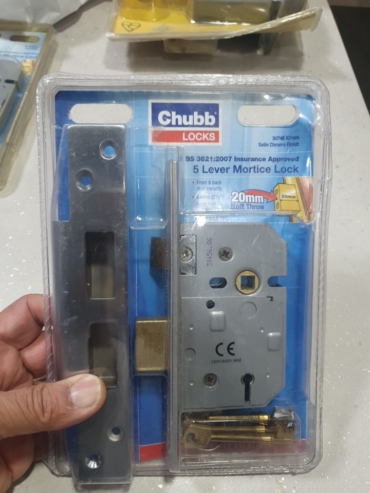 Chubb Locks 5 Lever Mortice Lock Sashlock 80mm Brass Finish – 3U74E ...