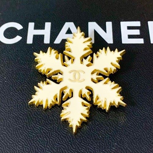 CHANEL Brooch Coco Mark Snowflake Leaf Motif White Gold-tone 38x45mm No ...