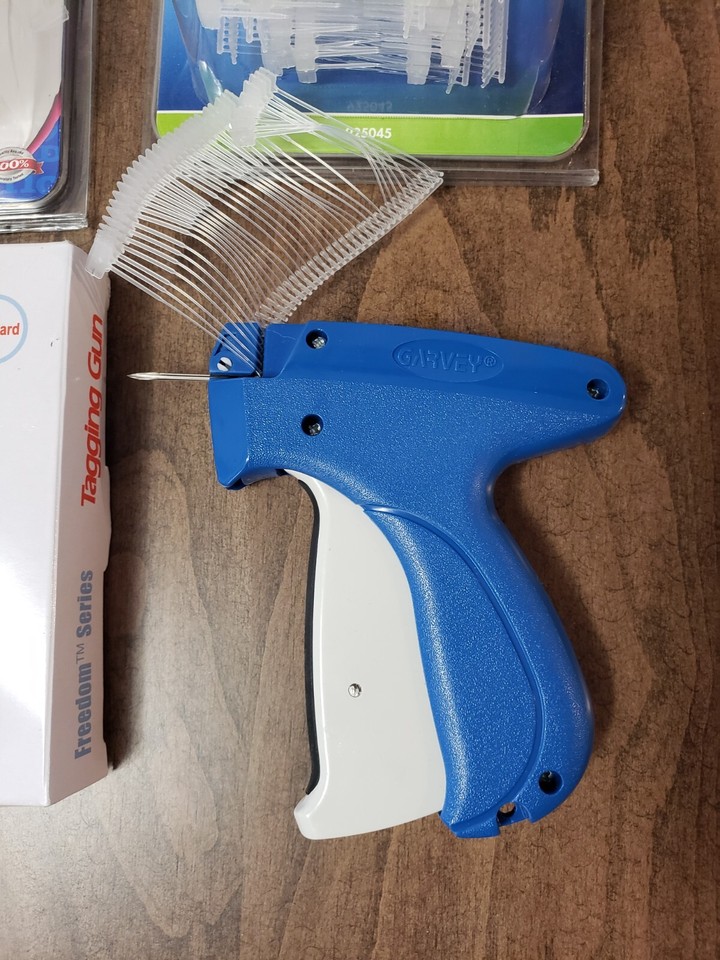 Garment CLOTHING PRICE LABEL TAGGING TAG TAGGER GUN WITH 2000 2" BARBS ...