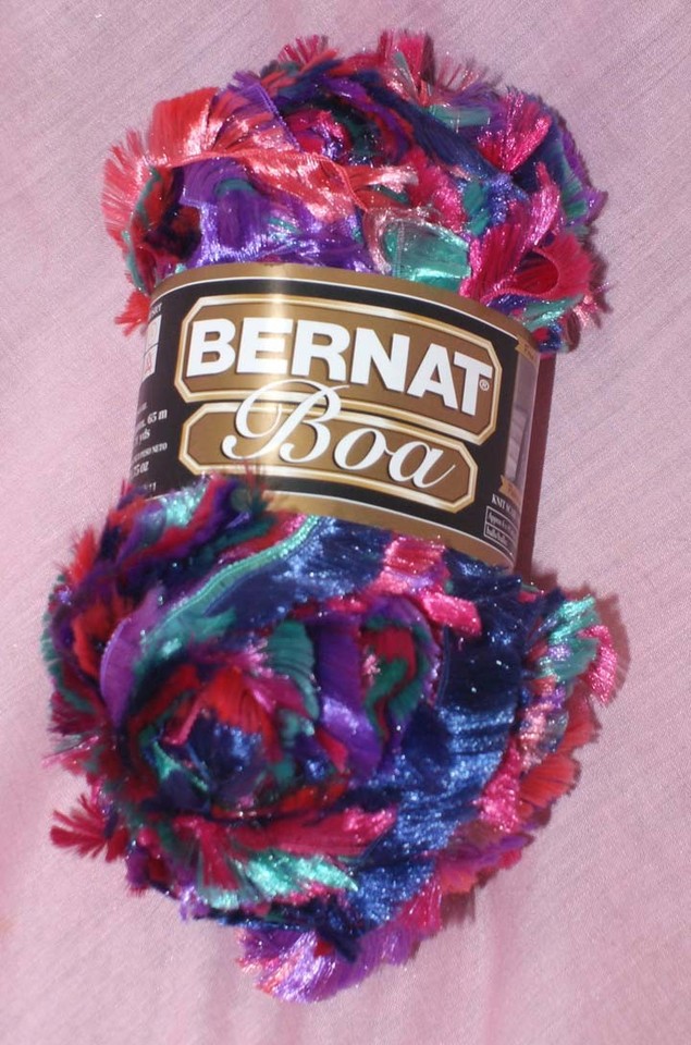 Bernat Boa Yarn Love Bird/Dove White/Ostrich/Tweedy Bird/Red Robin Knit ...