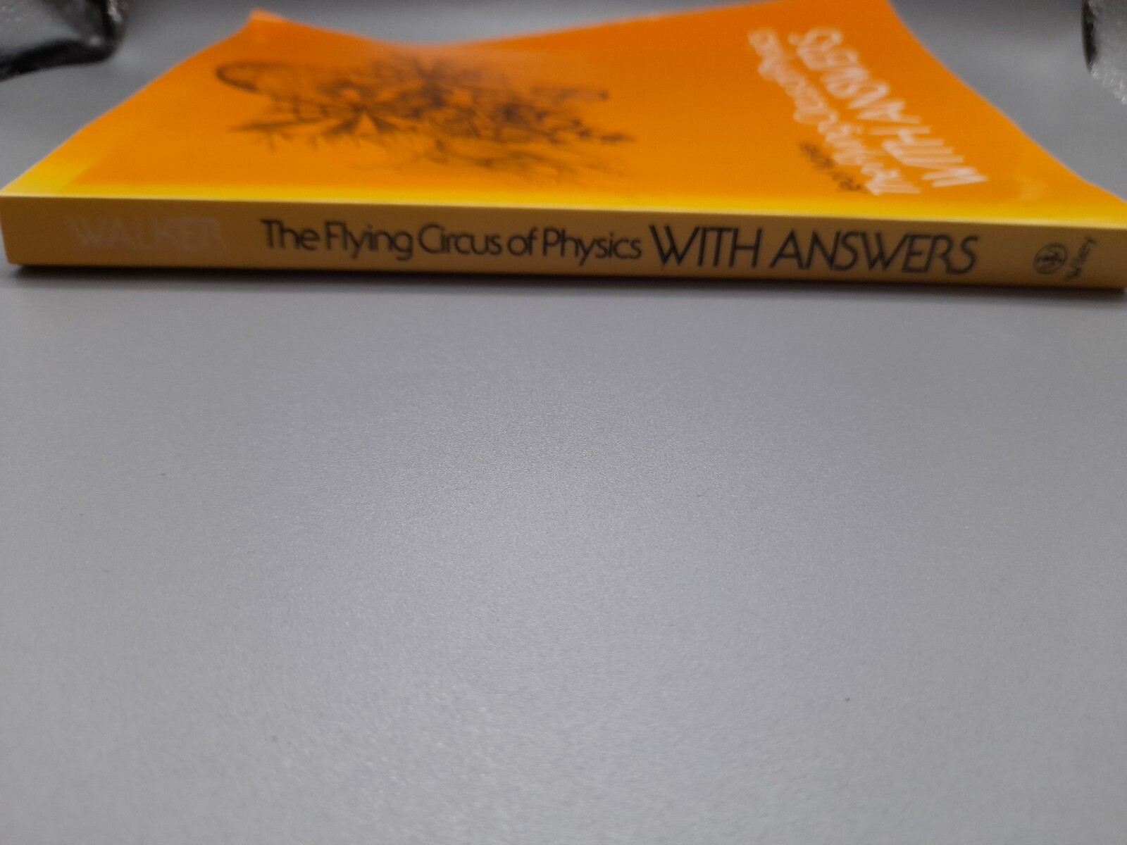 The Flying Circus of Physics: w. ans by Jearl Walker (Paperback, 1978 ...