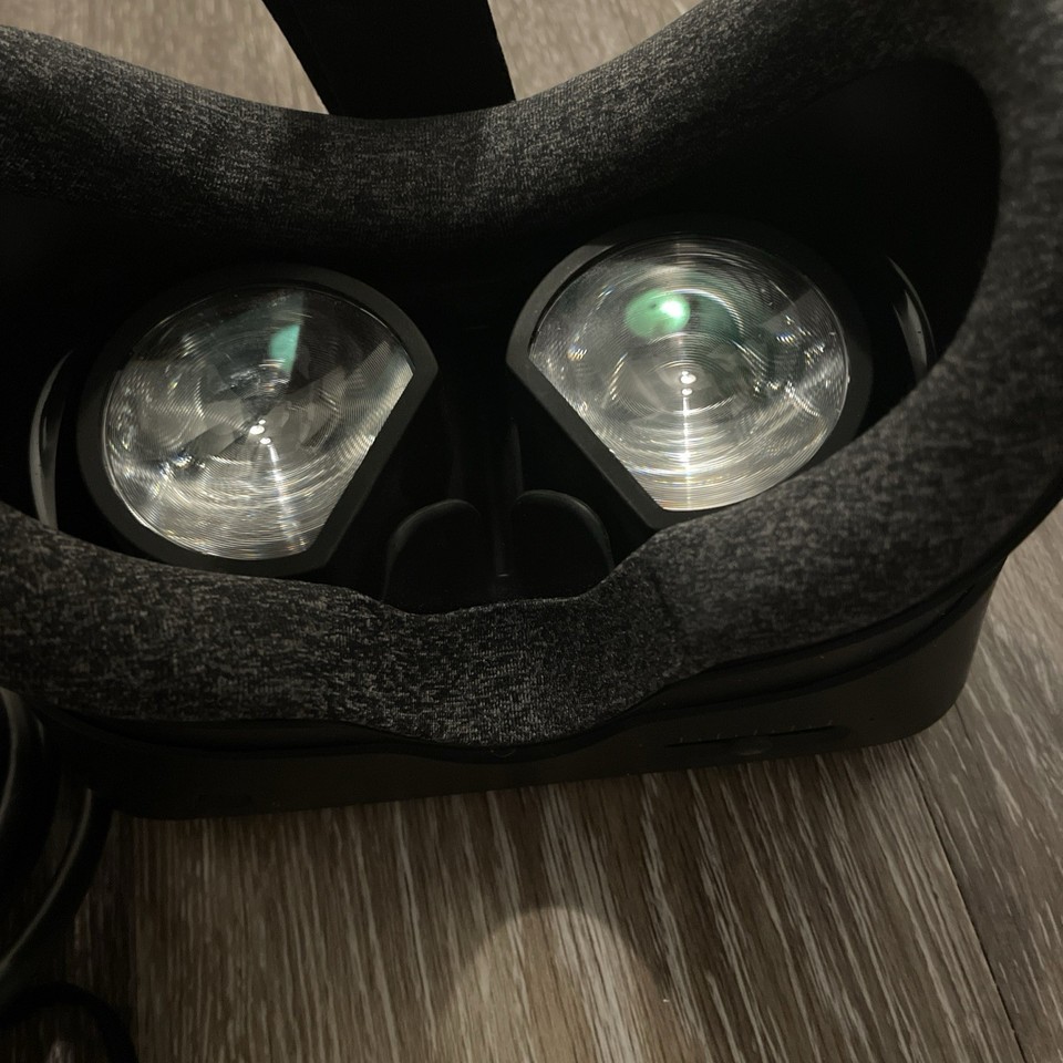 Valve Index VR Full Kit - Index Base Stations, Steam Knuckles, Great ...