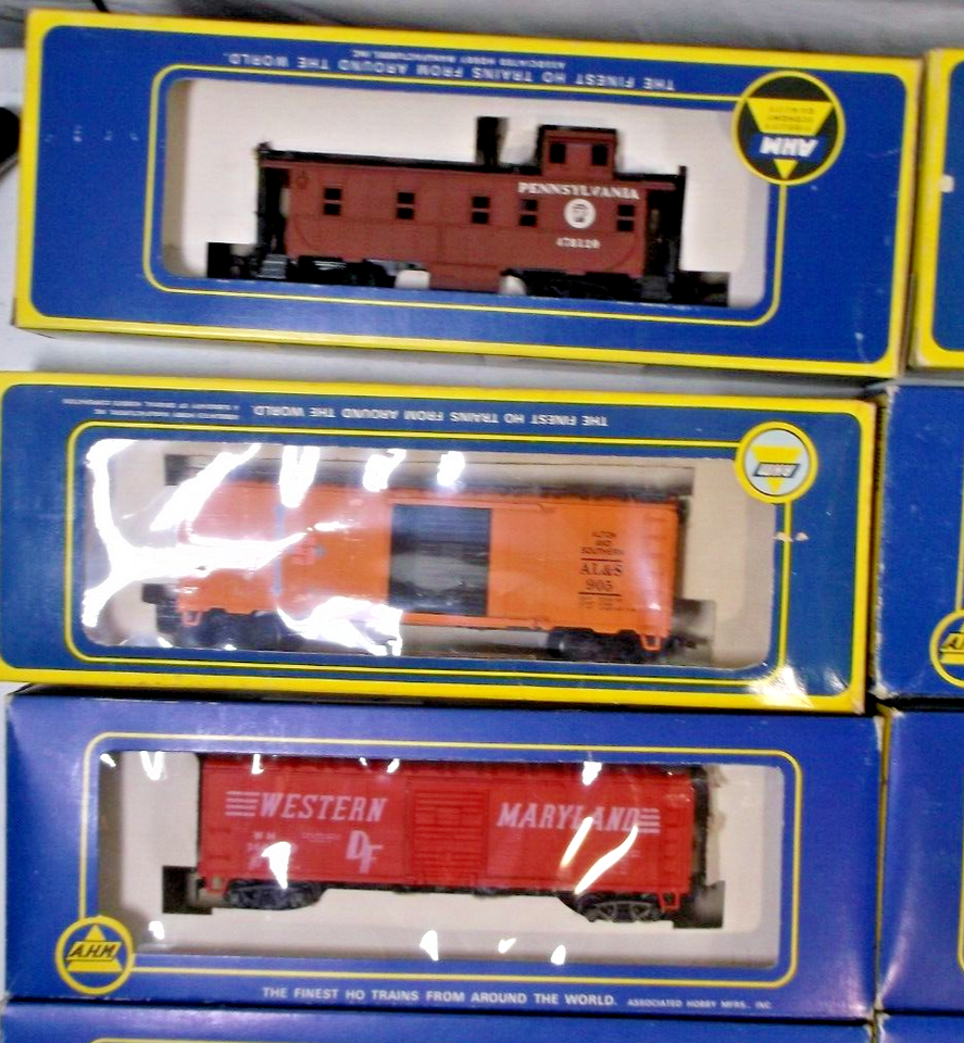 (16) HO AHM train cars in original boxes | eBay