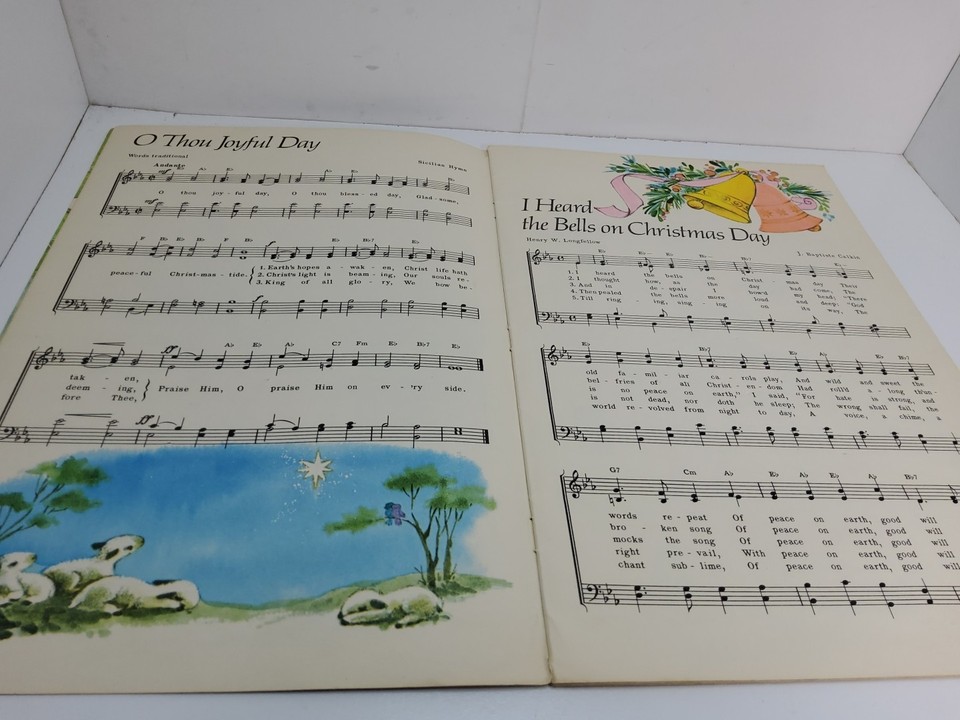 Vintage 1969 Christmas Carols Music Book Golden Book Piano Arrangements ...