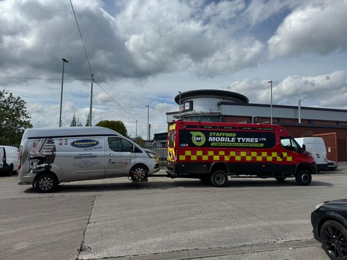 RARE - IVECO DAILY 4X4 PANEL VAN - SPEC LIFT RECOVERY - WINCH - MOBILE ...