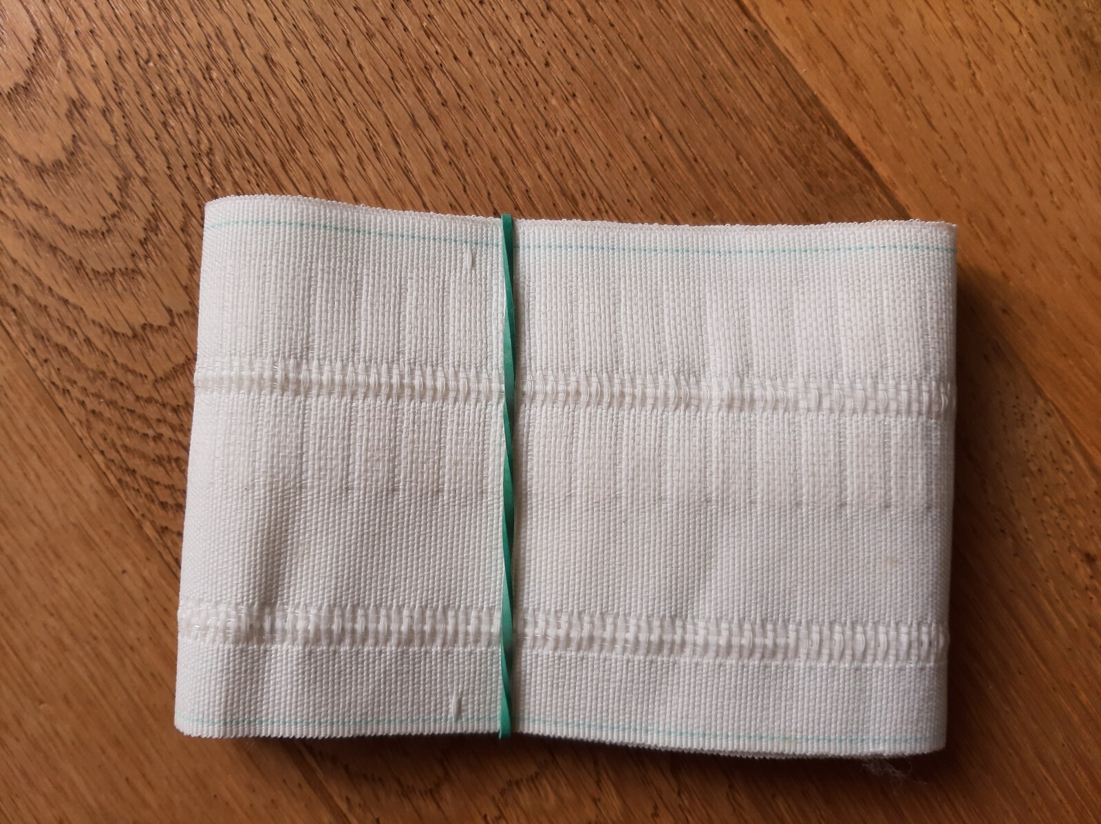 Une bande de Rufflette de 9 cm de large x 90 cm de long | eBay