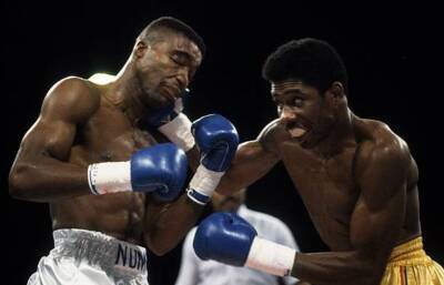 Michael Nunn Is Hit With A Punch From Darnell Knox OLD BOXING PHOTO ...