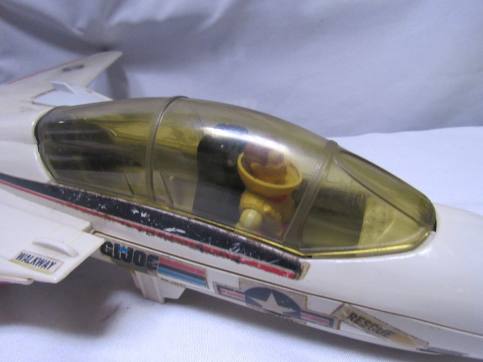 Hasbro GI Joe Sky Striker Jet Vehicle with Captain Ace Action Figure ...