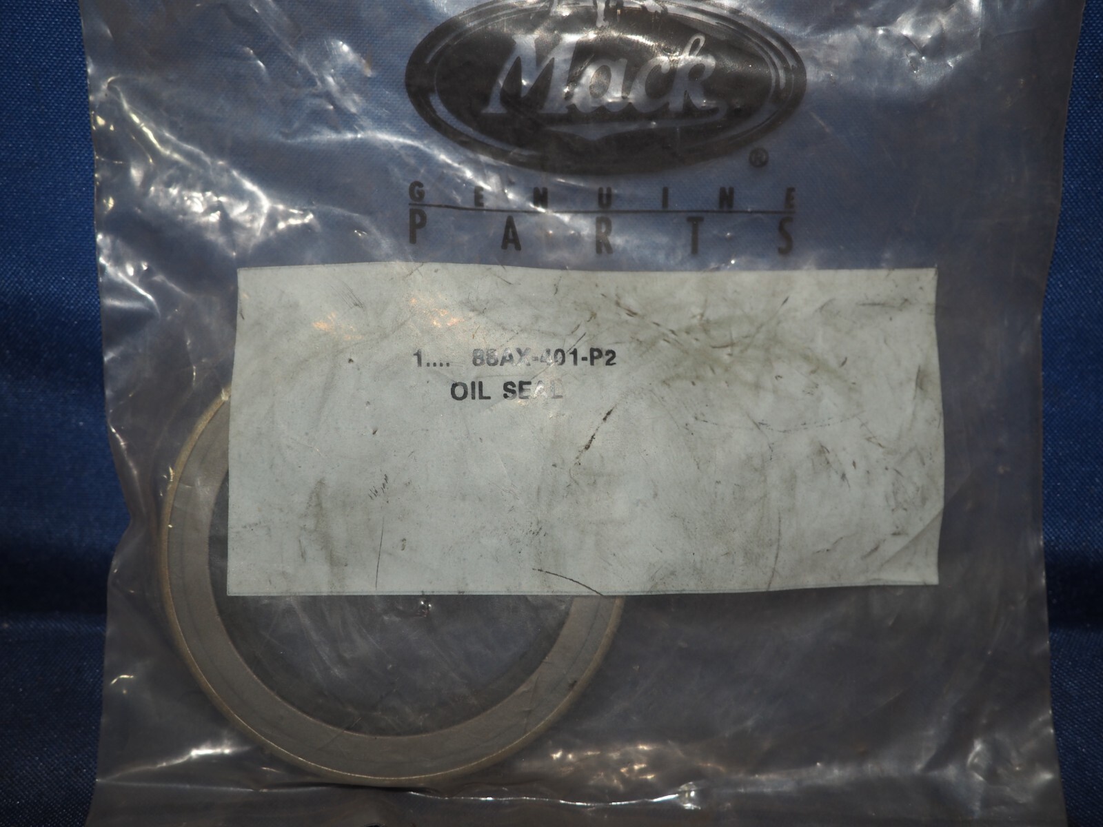 Mack Oil Seal 88AX401P2 Genuine OEM NOS W/ for sale online | eBay