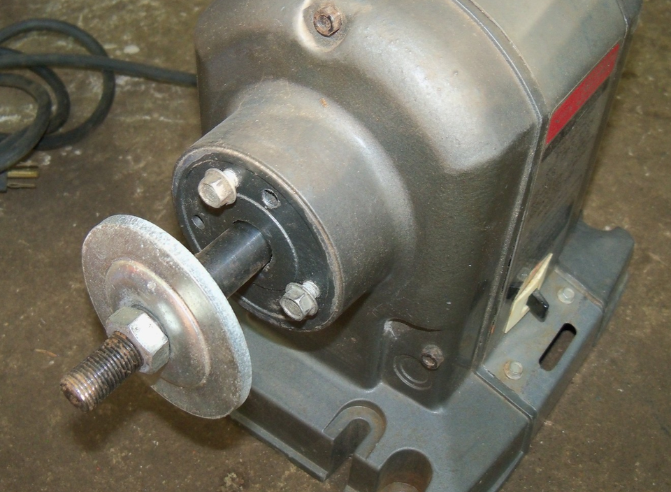 397.19581 CRAFTSMAN 1/3 HP BENCH GRINDER, Motor, Arbor, Switch Assembly ...