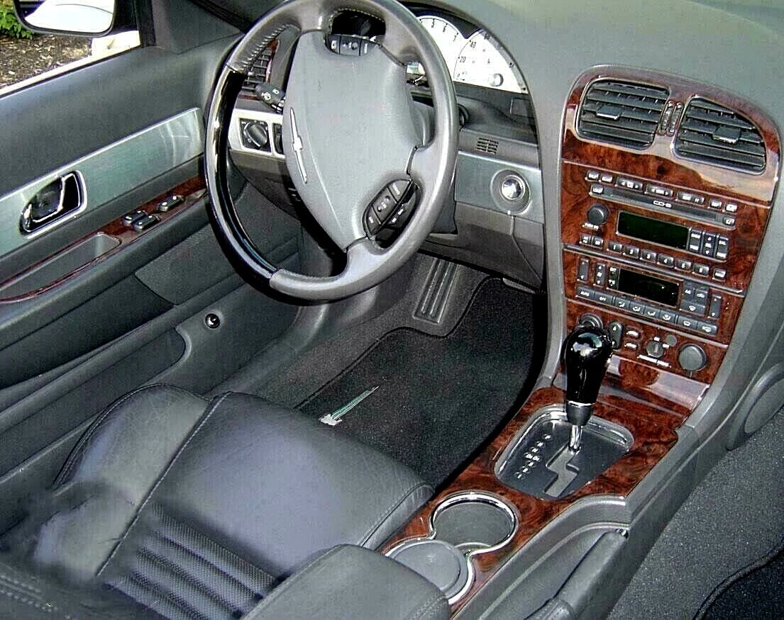 2004 Ford Thunderbird Interior