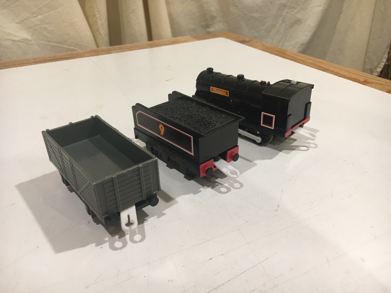 Hit Toy Motorized Donald with Troublesome Truck for Thomas & Friends ...