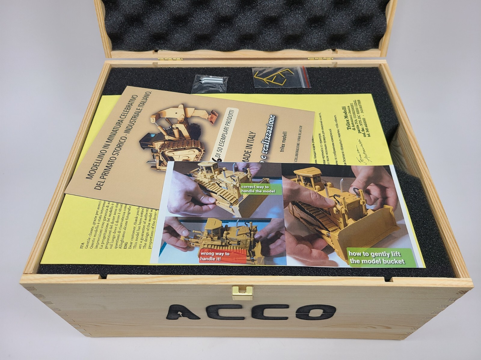 Acco Super Dozer with Ripper - Trilex 1:50 Scale Model Rare - Only 50 ...