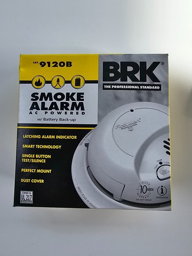 BRK First Alert 9120B Smoke Detector / smoke alarm with battery back up ...