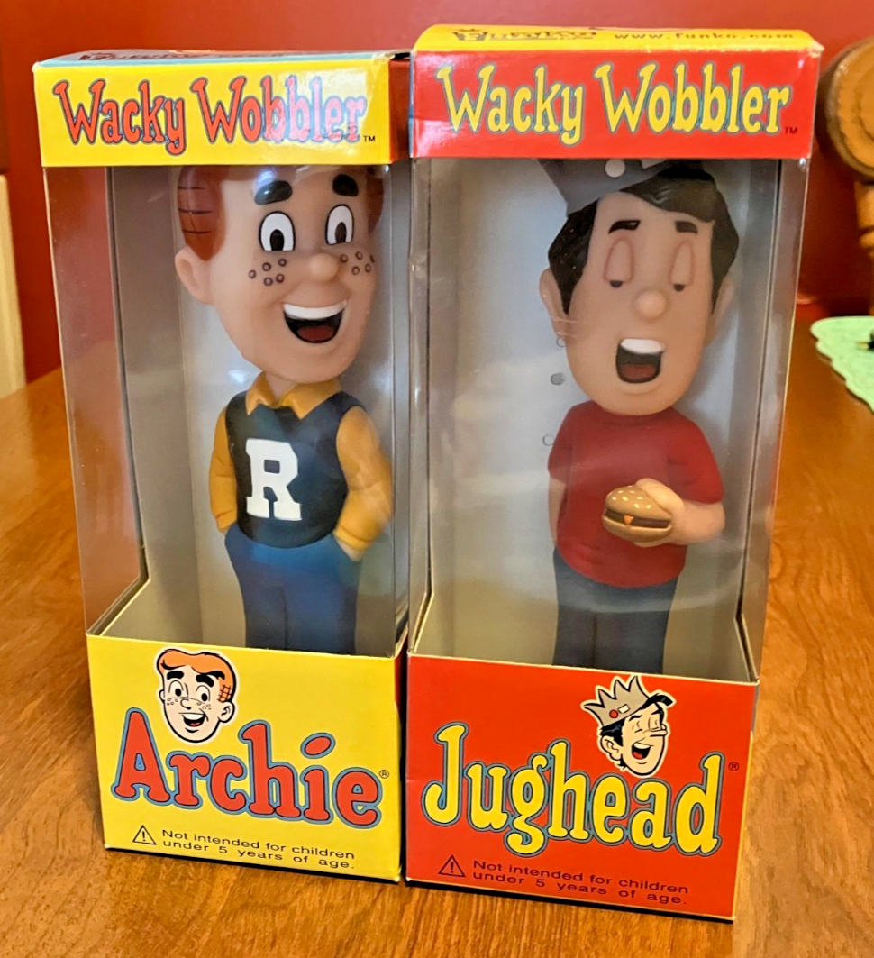WACKY WOBBLERS-FUNKO- ARCHIE ANDREWS AND JUGHEAD JONES - RIVERDALE HIGH ...