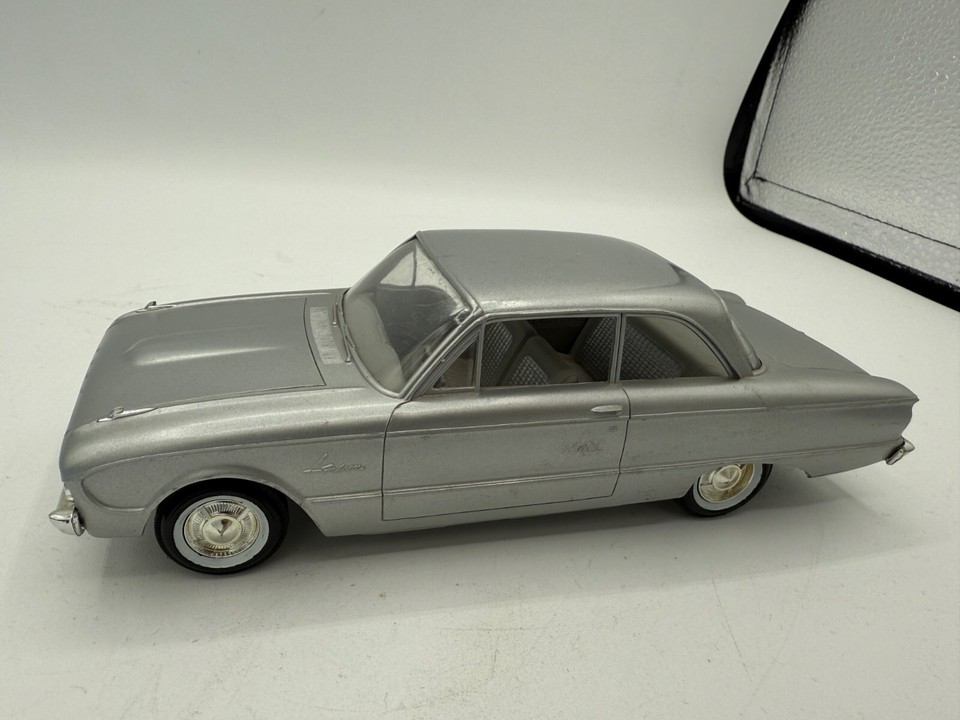 VINTAGE AMT 1961 SILVER FORD FALCON DEALER PROMO CAR | eBay