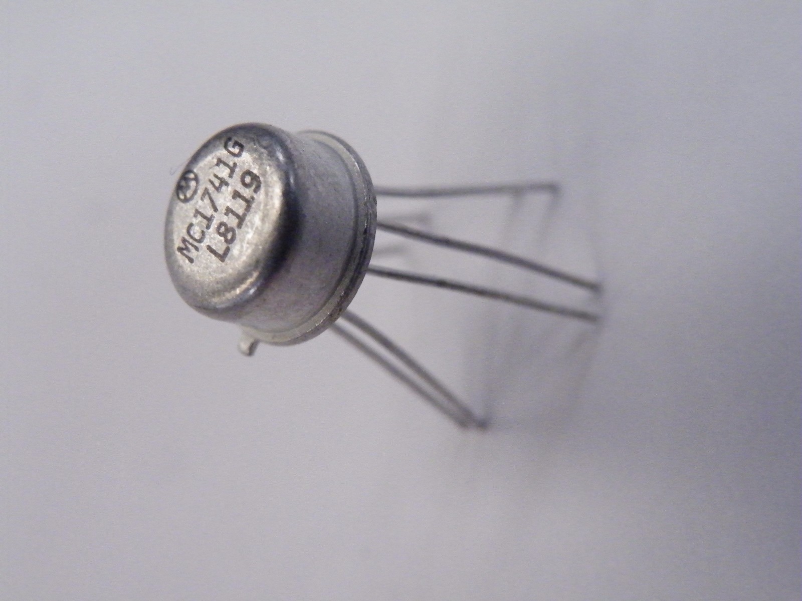 TO99 8 Pin Round Metal Can MC1741G Op-Amp =MM741 =LM741 =uA741 4g EX20 ...