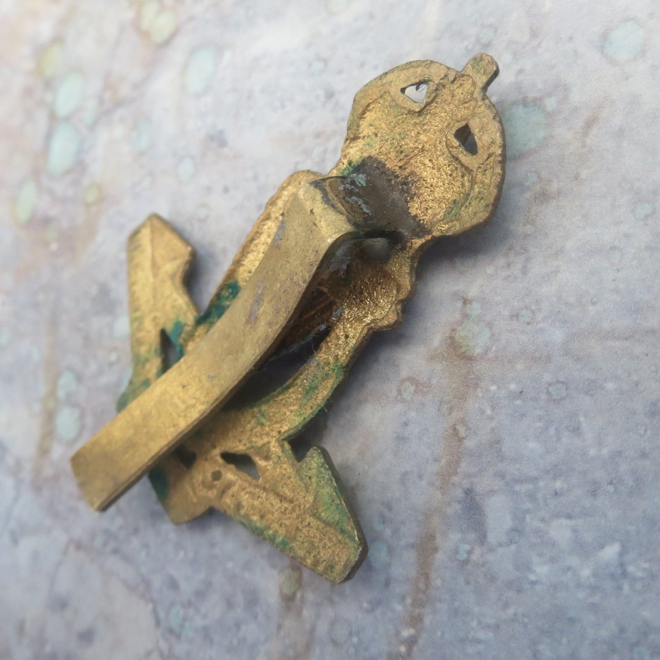 The Royal Irish Regiment British Army/Military Hat/Cap Badge | eBay UK