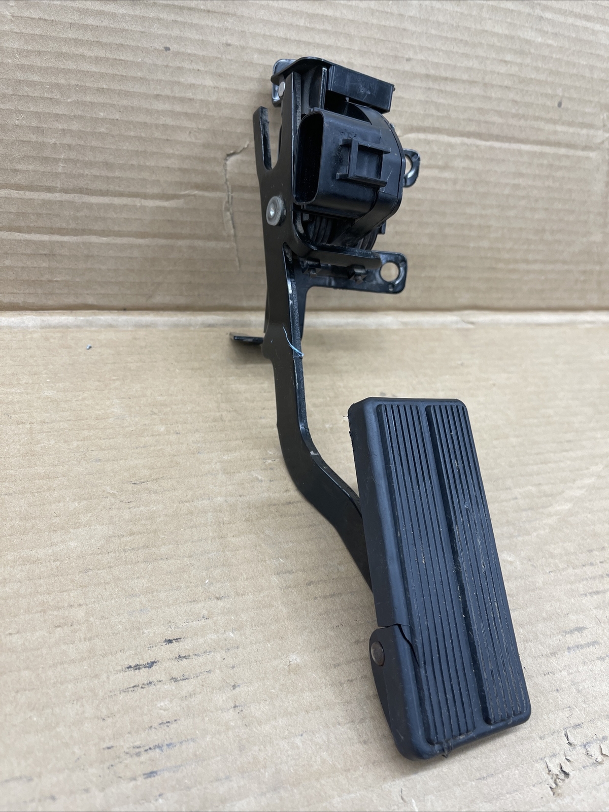 2003 2004 Ford F250 SD 6.0L Diesel Accelerator Pedal TBS 3C44-9F836-AC ...