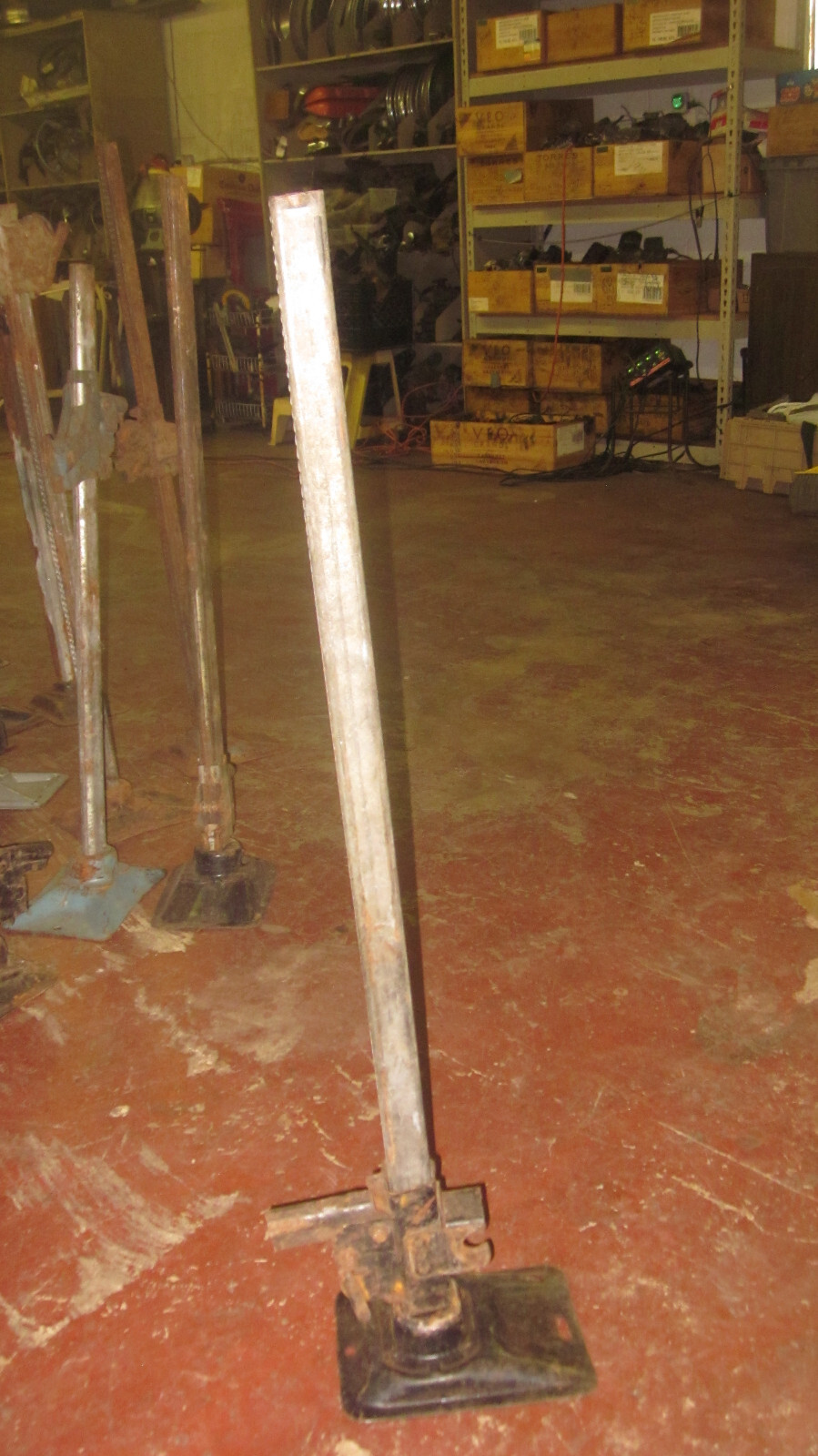 66 67 68 69 70 71 72 73 74 Car Bumper Jack W/Base 34" Chevy Mopar ...