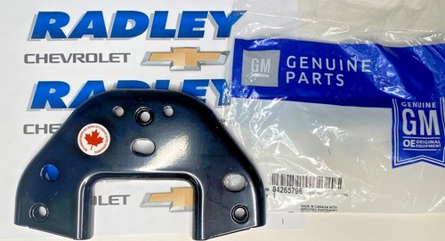 NEW GM OEM BUMPER BRACKET GMC GENERAL MOTORS 84265796 | eBay