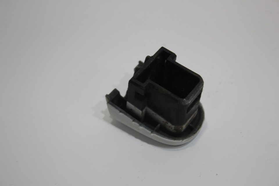 VW Beetle Convertible 5C Exterior Door Handle End Cap Candy White LB9A ...