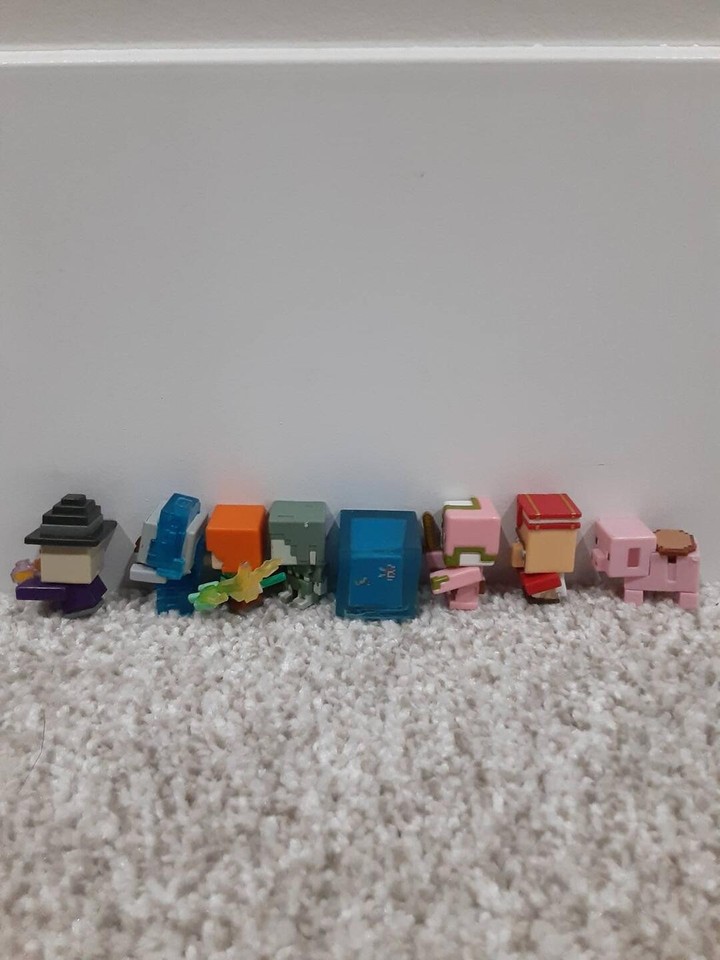 Mattel Minecraft Minifigure Lot of 8 Includes RARE Tropical Slime Cube ...