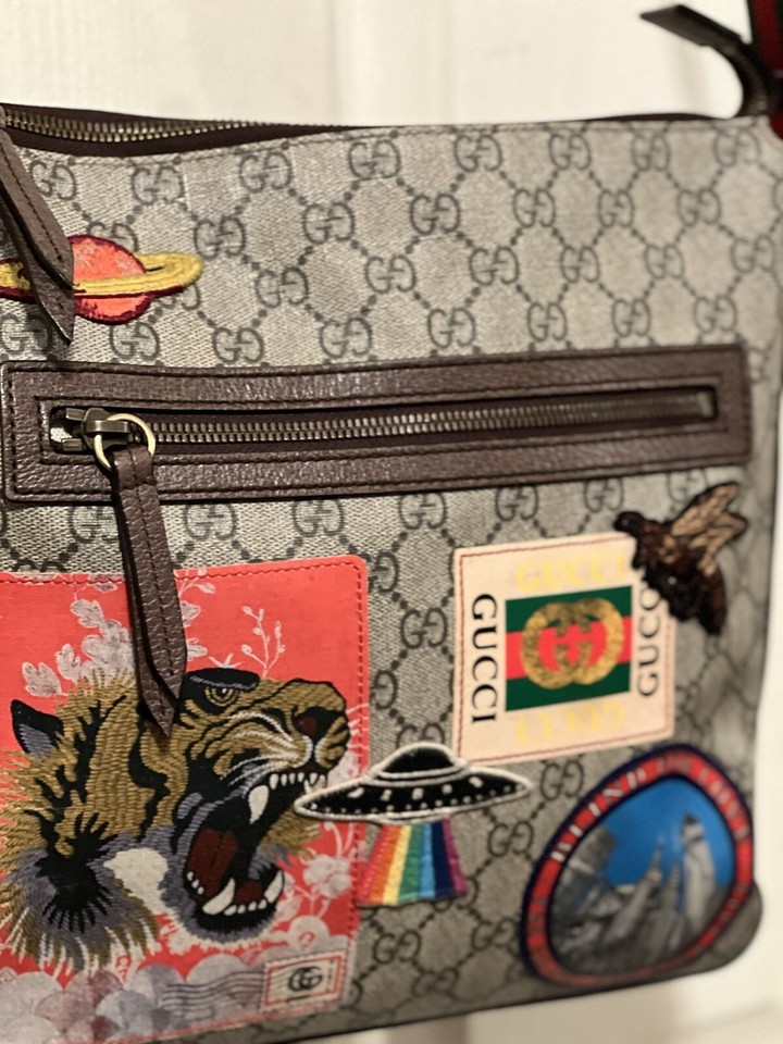 Gucci UFO Courrier Messenger GG Supreme Crossbody Bag Purse | eBay